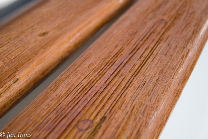 5 Secrets to Mirror Finish Varnished Teak. - Commuter Cruiser